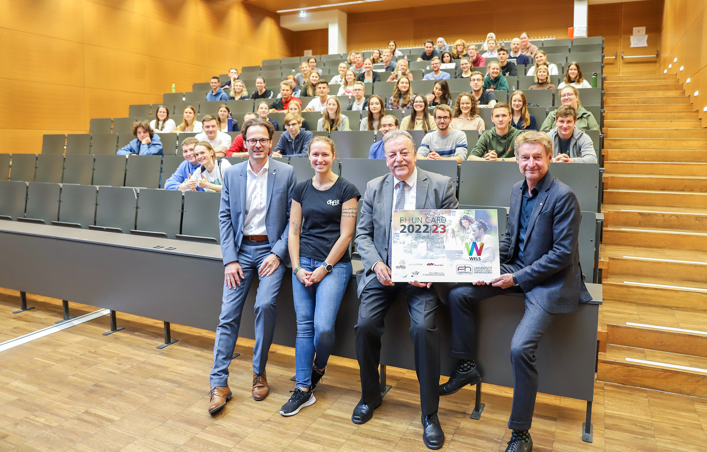 Stadt Wels und FH OÖ Campus Wels präsentieren F(H)UN CARD für ...